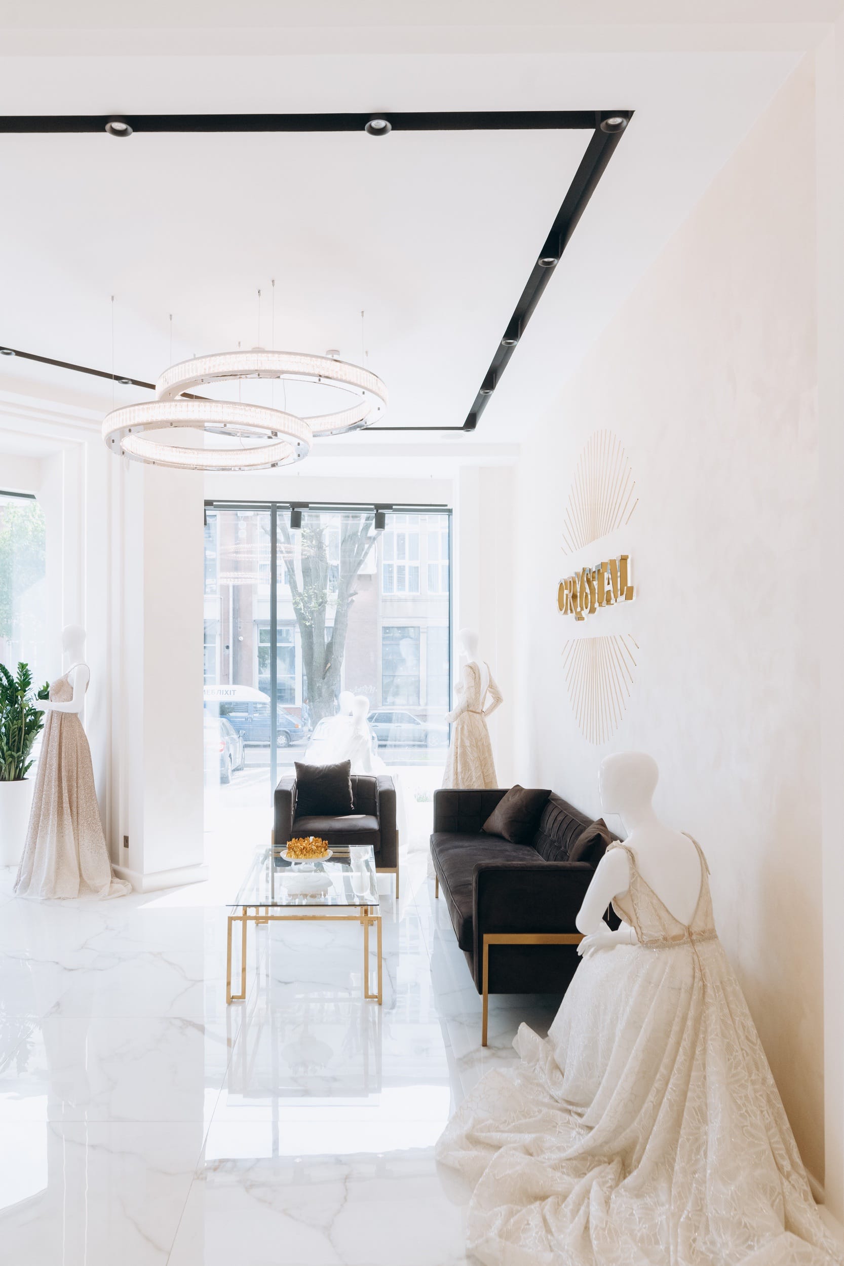 Про весільний салон - Crystal у Львові