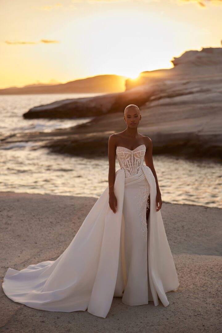 Весільна сукня «Tatum» З розрізом | CRYSTAL